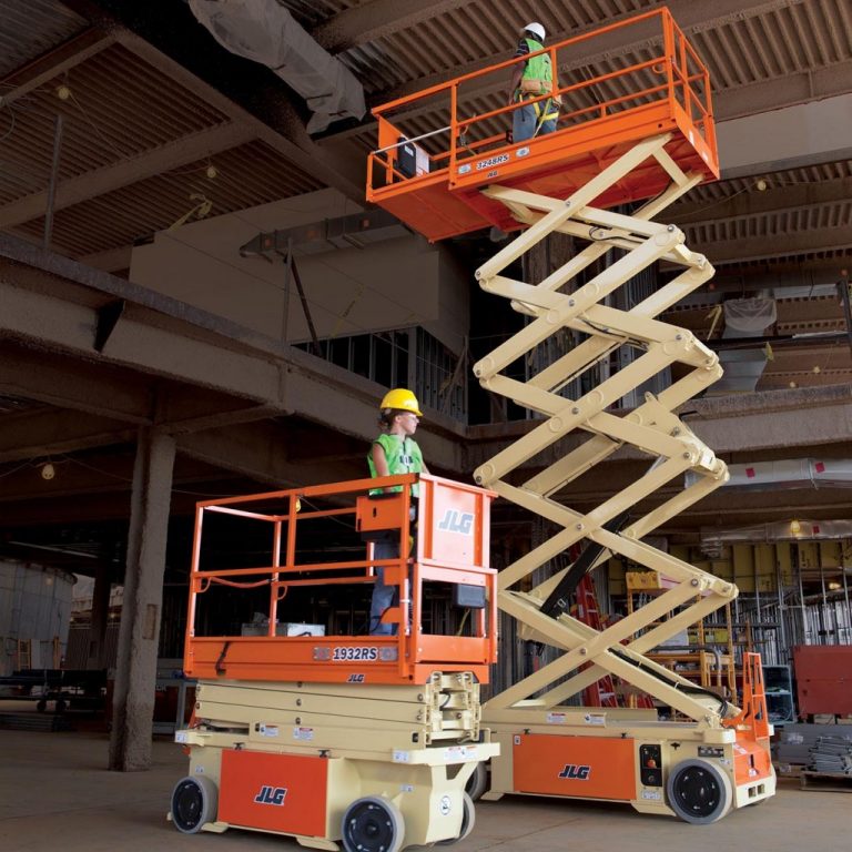 JLG Engine-Powered Scissor Lifts Win Highest Retain Value Award ...